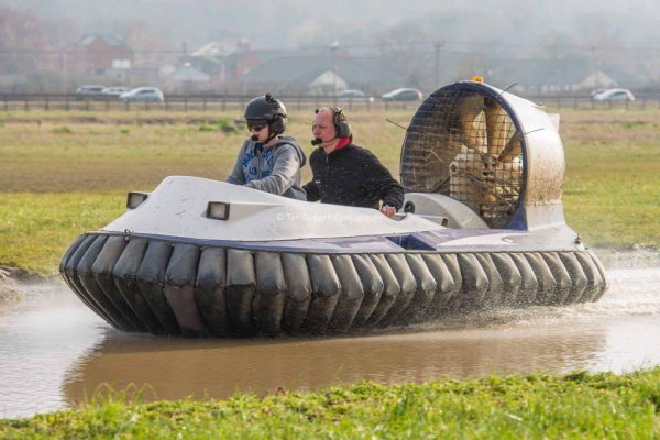 Hovercraft Racing Experience @ The UK's #1 Venue | Hover Force
